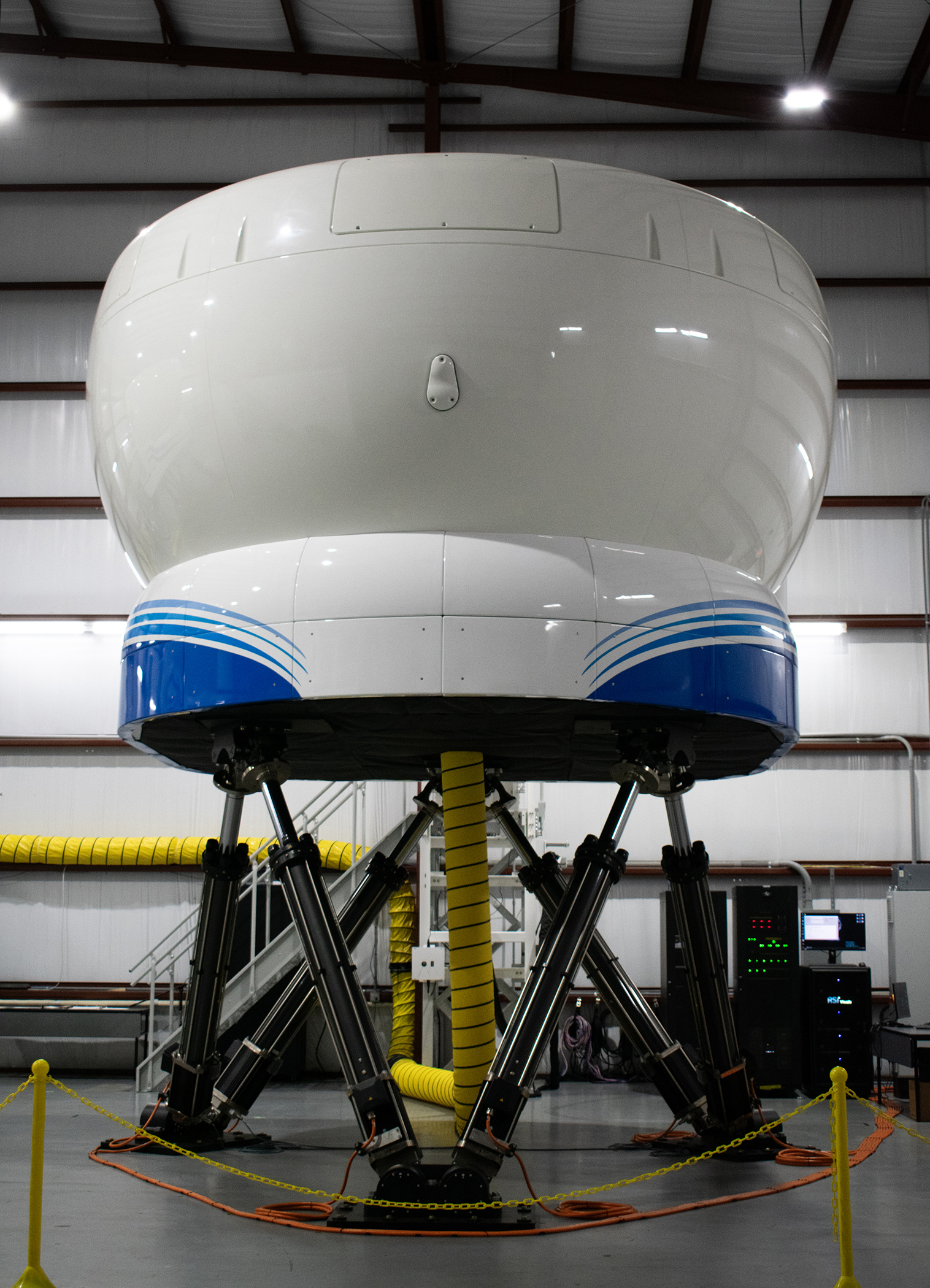 Pilatus PC-12 NGX Full Motion Flight Simulator | PlaneSense
